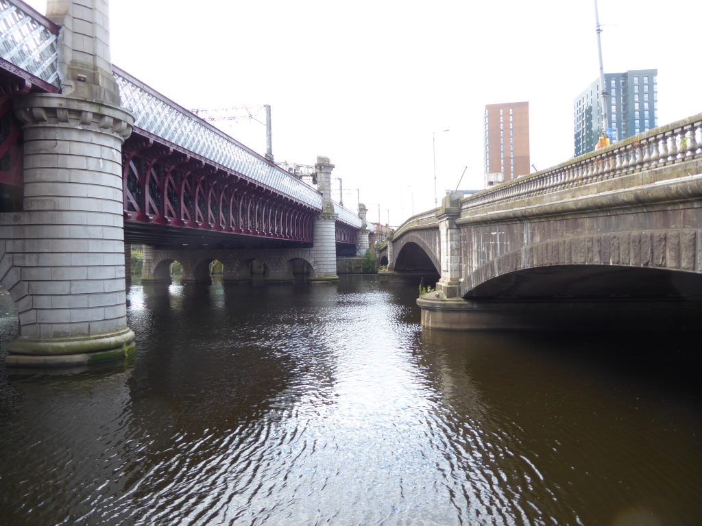 Day 31: Glasgow (Youth Hostel - Charing Cross - City Centre ...